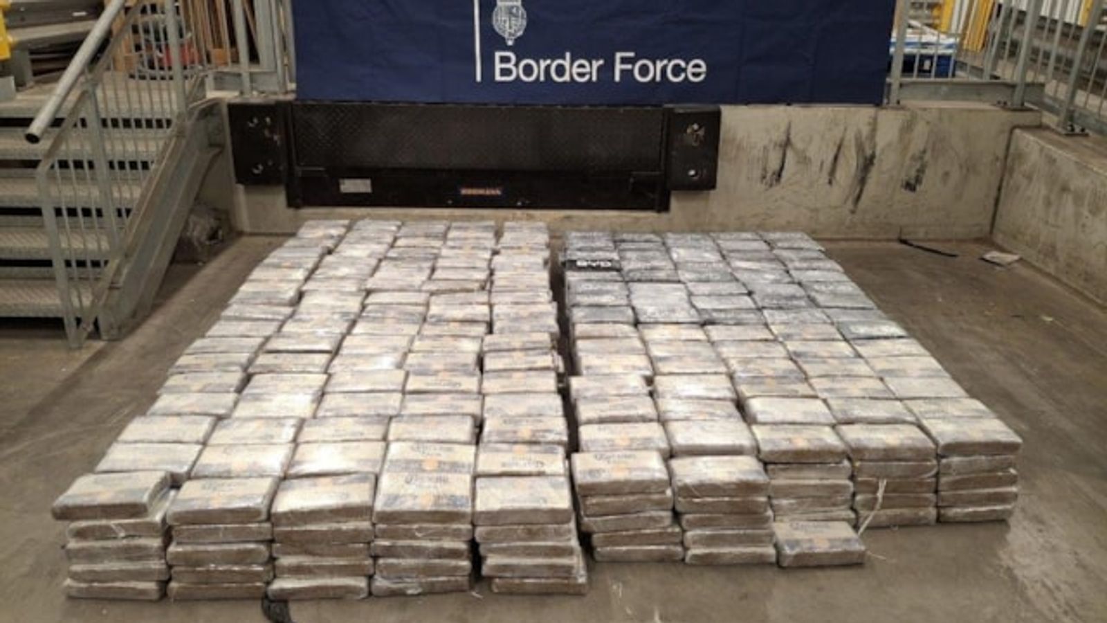 'Massive amount' of cocaine found in shipping container of bananas