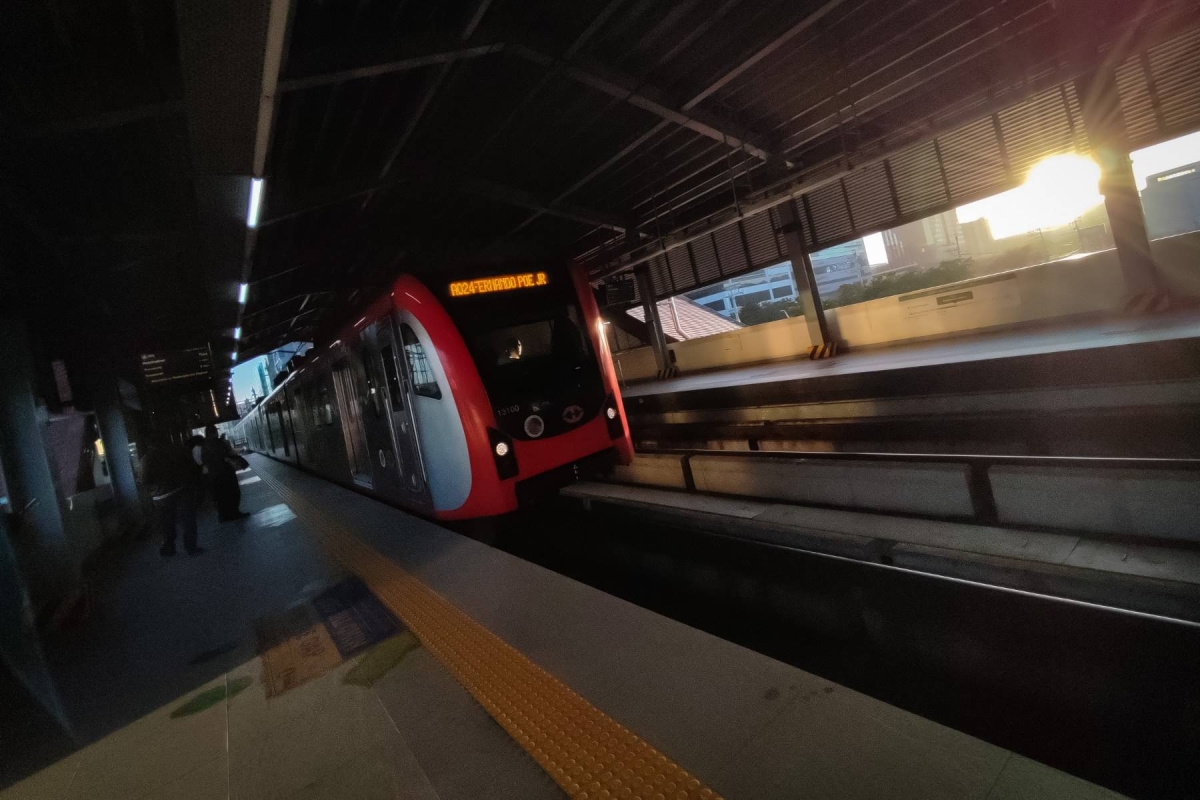 MRT-3, LRT-2 fares cut by 50% starting March 23