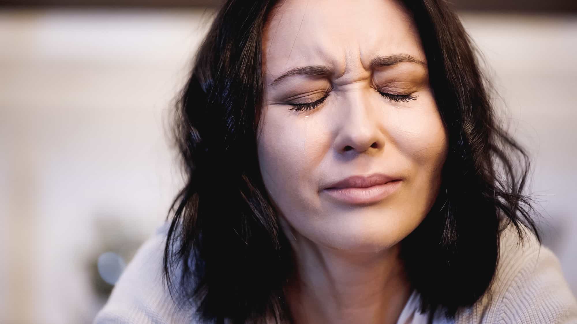 12 things that happen to adults who got yelled at a lot during childhood