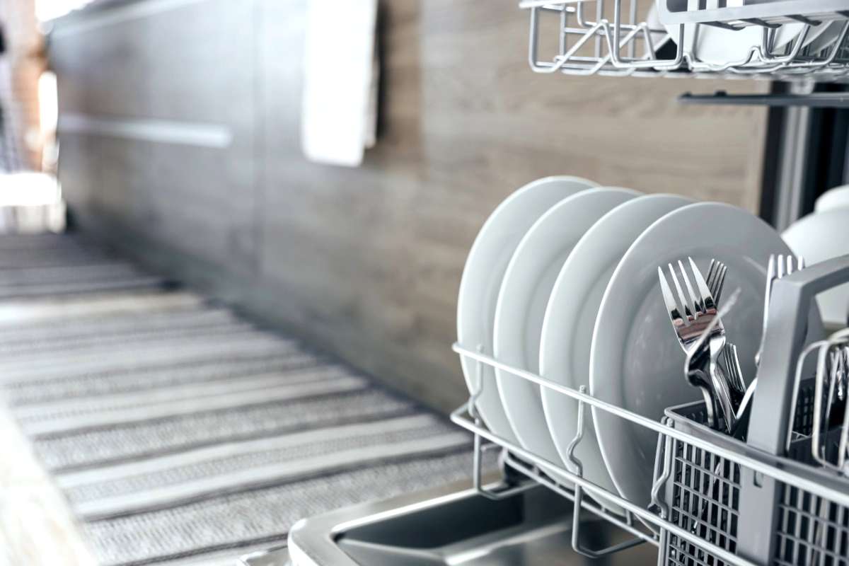 Should you rinse plates before the dishwasher? Experts say this common ...