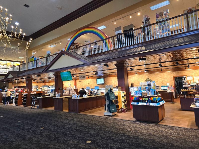 This Ohio market is housing a hearty family-style feast inside a ...