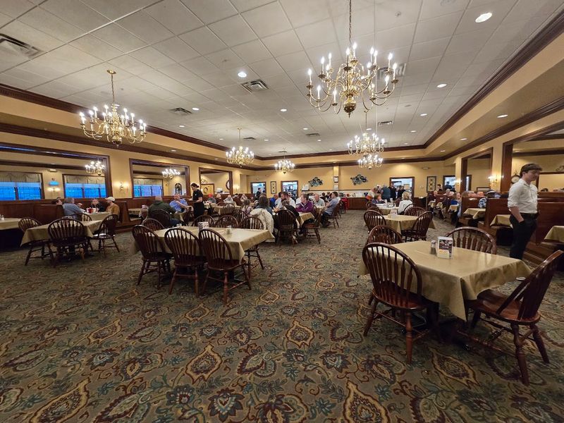 This Ohio market is housing a hearty family-style feast inside a ...