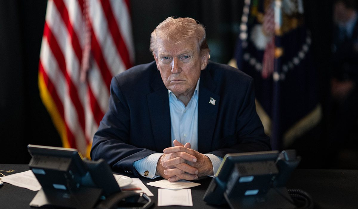 Trump counterintelligence chief under investigation after bombshell ...