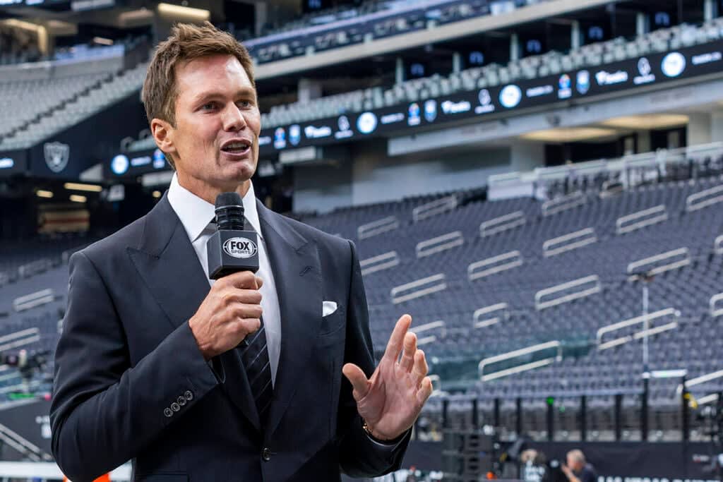 Tom Brady teaching Jimmy Fallon to throw a football shows future NFL ...