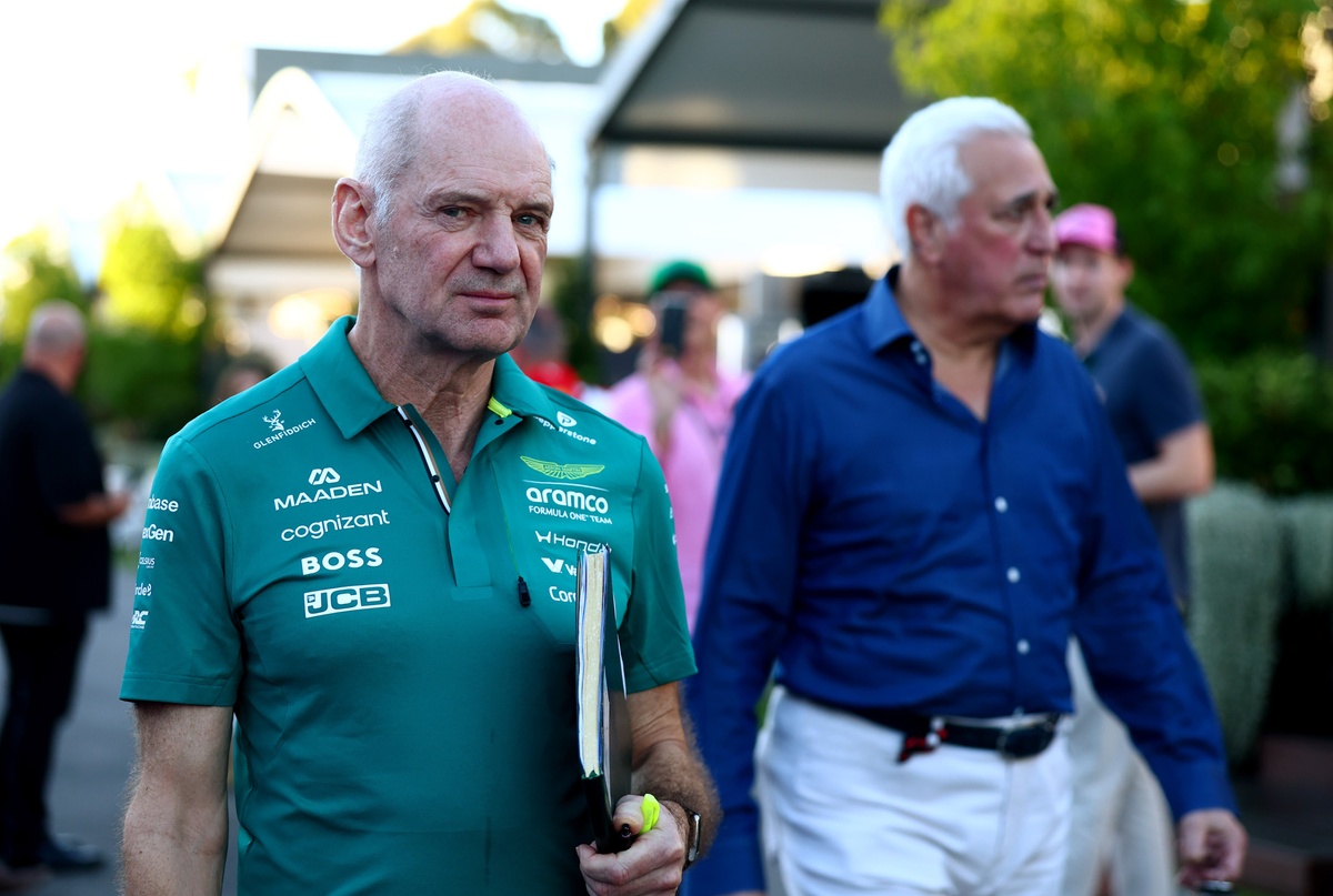 F1 fans shocked by major Aston Martin team principal shake-up ...