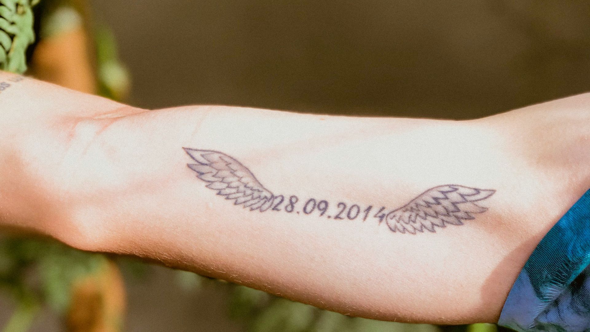 20 meaningful memorial tattoos you can get to honor someone