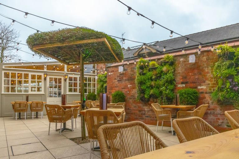 Cheshire gastropub unveils cosy new outdoor terrace