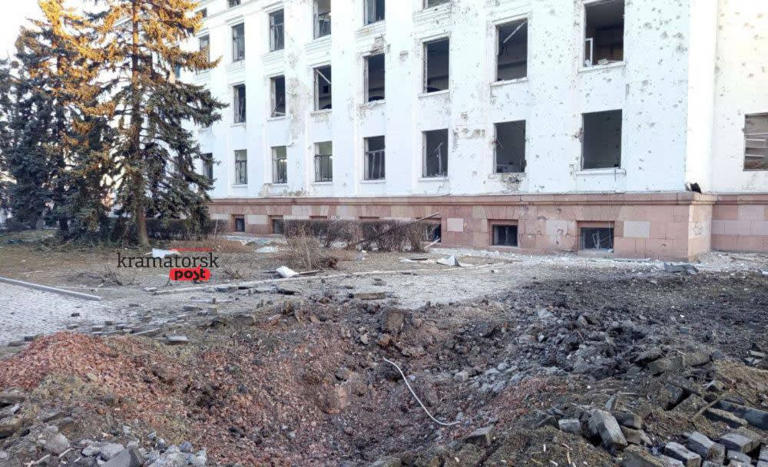 Russia drops four aerial bombs on Kramatorsk, one hits residential building