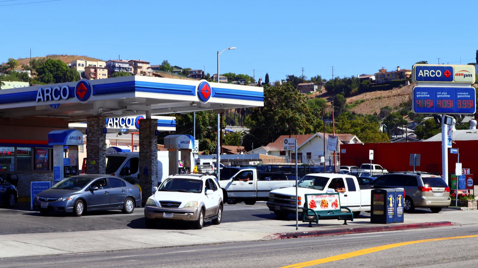 San Francisco gas nears $7 as war-driven shock raises fears of $10 ...