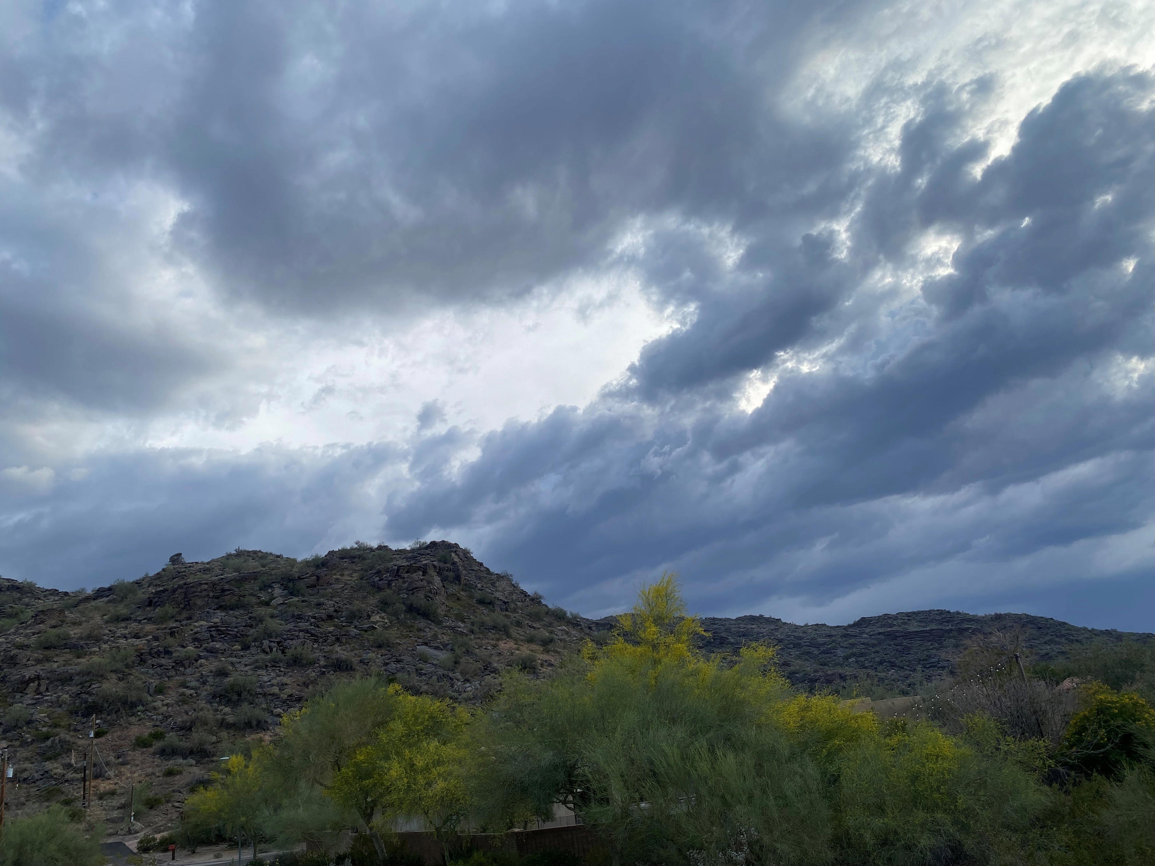 Phoenix area can expect easy, breezy weather this weekend