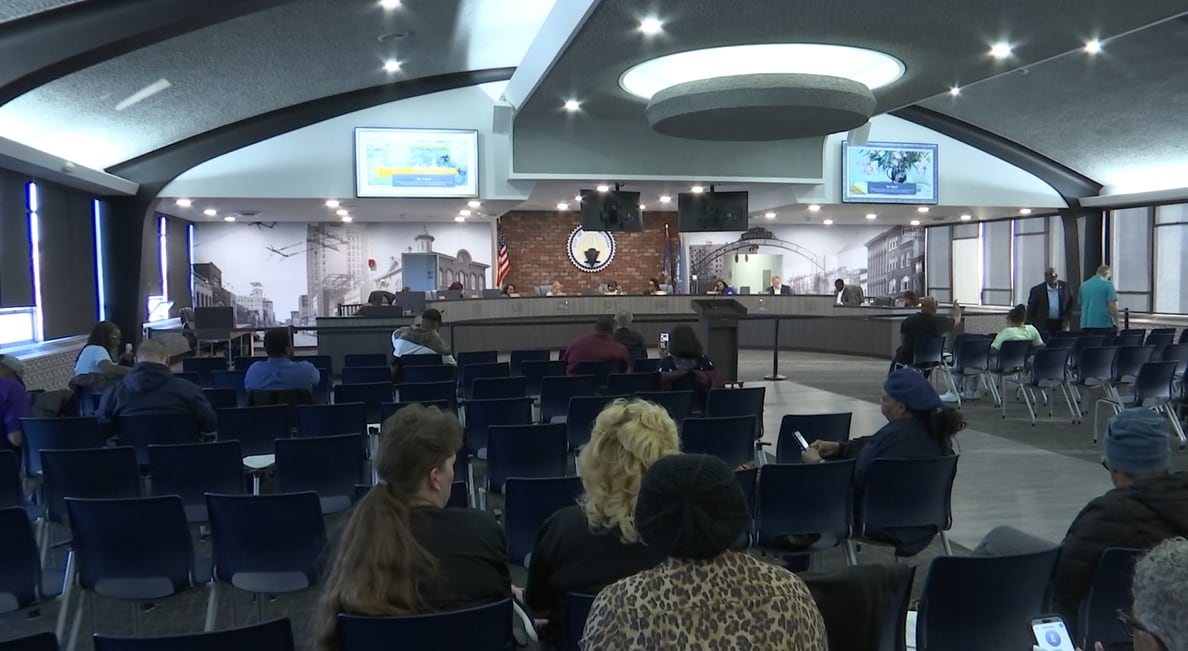 Flint leaders face June 1 deadline to approve new budget