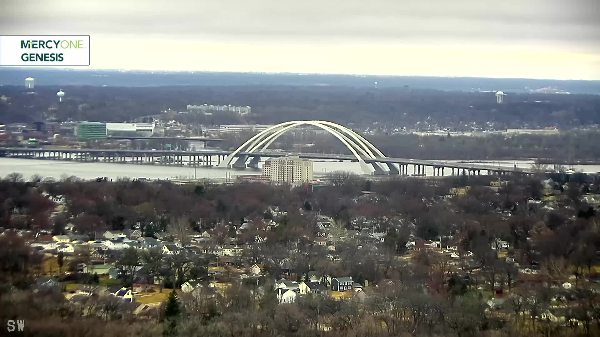 Weather cam: Snow rolls in