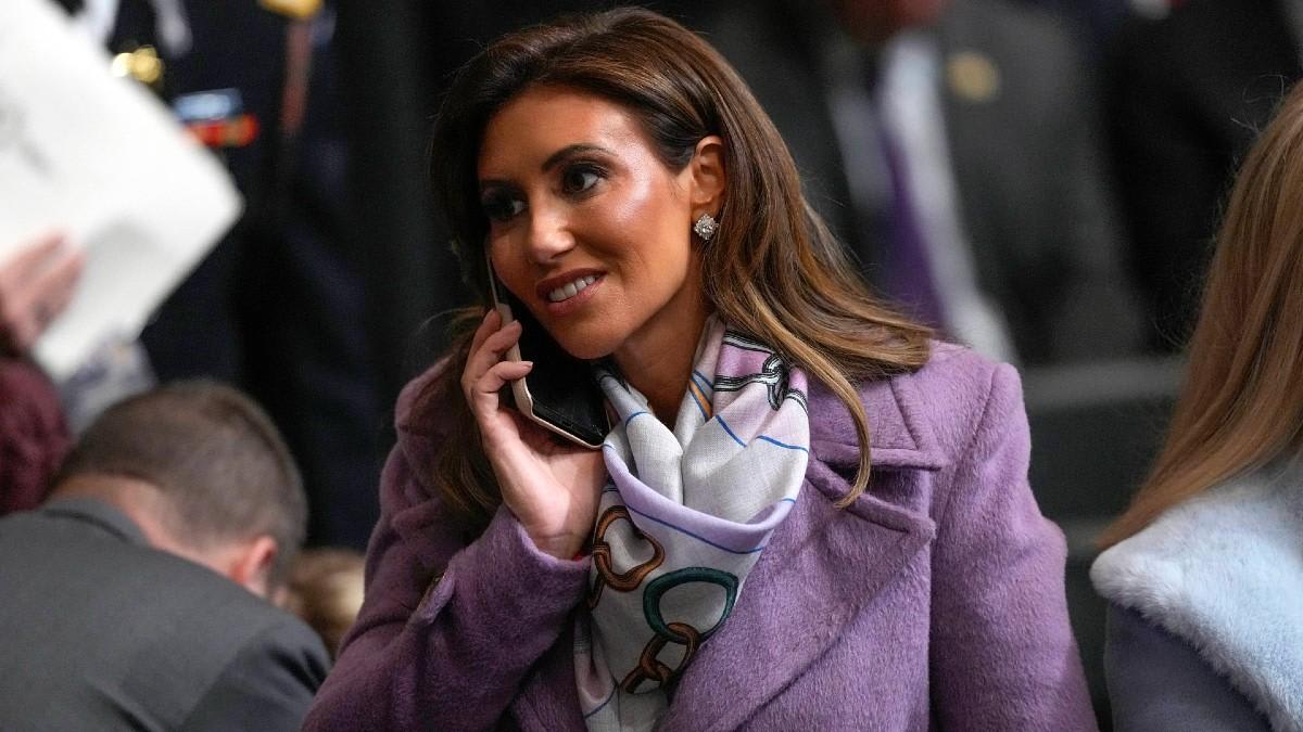 Donald Trump's favorite lawyer secretly divorces millionaire husband ...