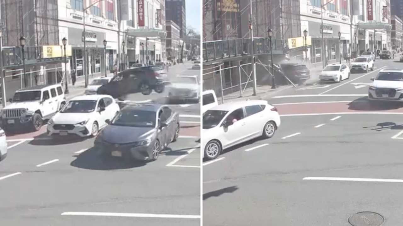 Watch: Vehicle slams into scaffolding outside Buffalo Wild Wings in ...