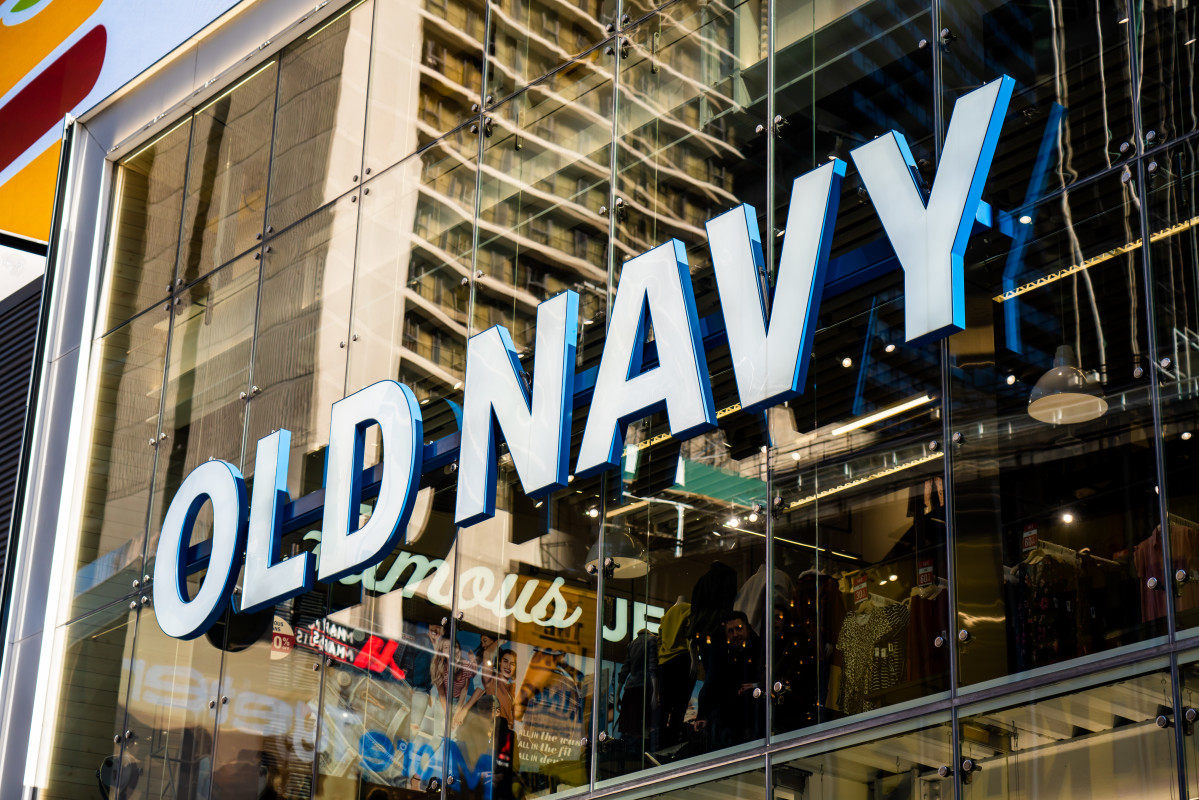 Old Navy's bestselling jeans with built-in flex are on sale for just $25