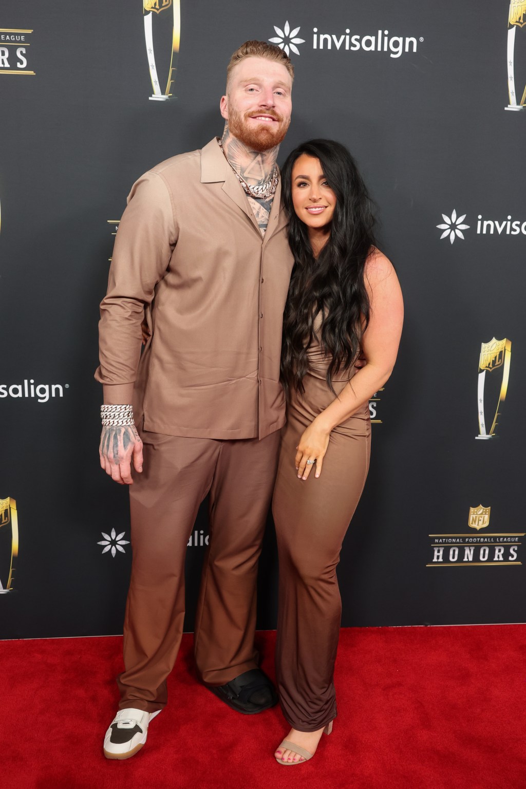 Maxx Crosby’s wife reacts to whirlwind trade fallout with three-word ...