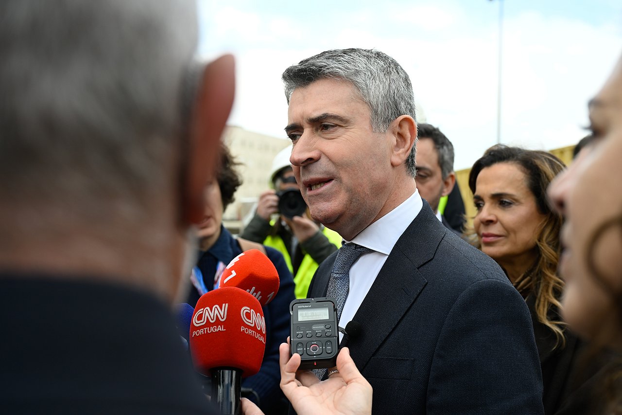 José Luís Carneiro acusa governo de falhar execução de 60 milhões de ...