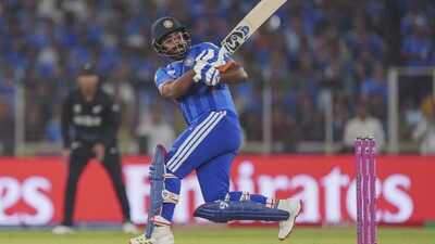 Sanju Samson's emotional reunion with family after T20 WC win shows he ...