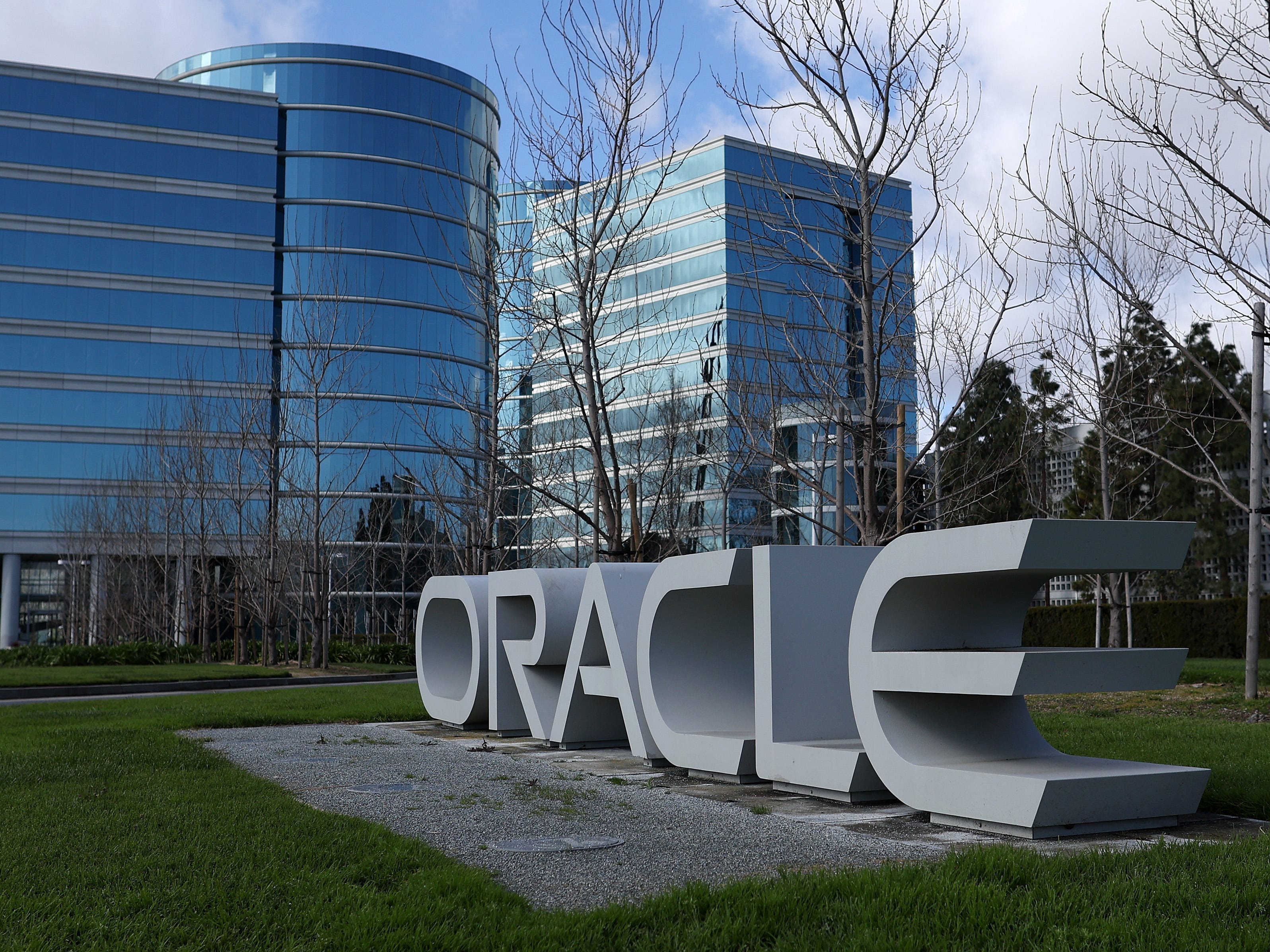 Oracle's latest earnings have soothed investors' AI fears, and the ...