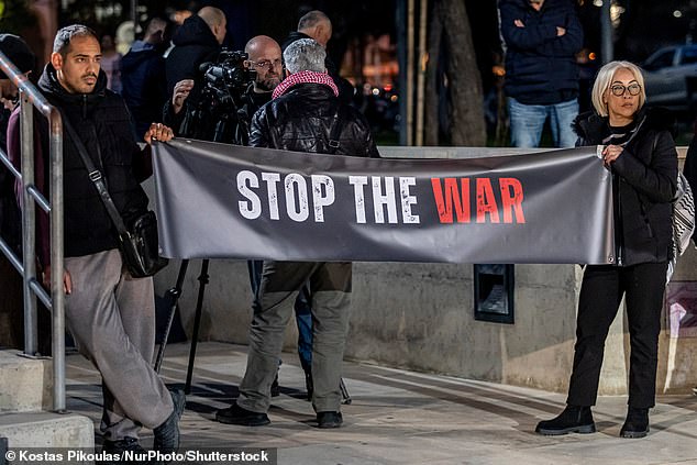 Brits are cancelling Cyprus holidays because of the Iran war - despite ...