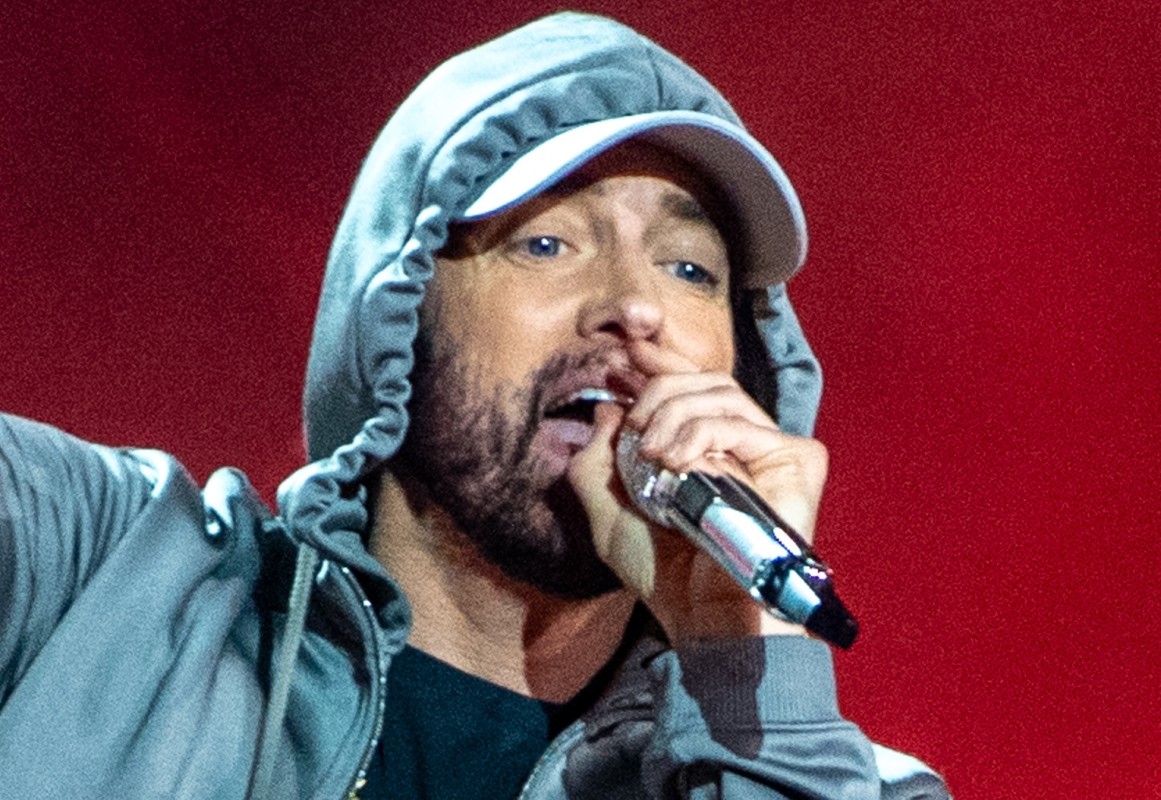 Eminem suffers devastating personal loss as fans shower rapper with prayers