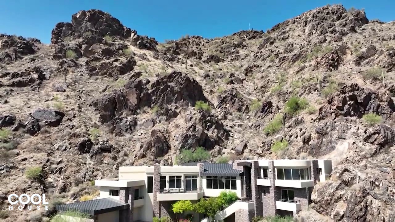 Eclectic estates | Cool house