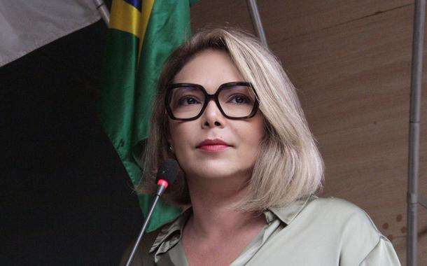 Liana Cirne Lins vai ao Ministério Público para investigar preços ...