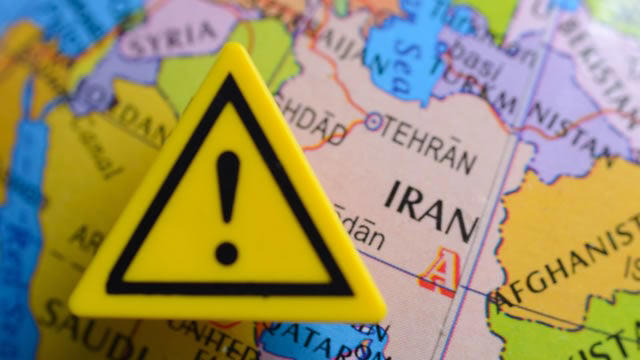 Dow Jones cae al cierre tras ataques a la isla de Kharg en Irán por ...