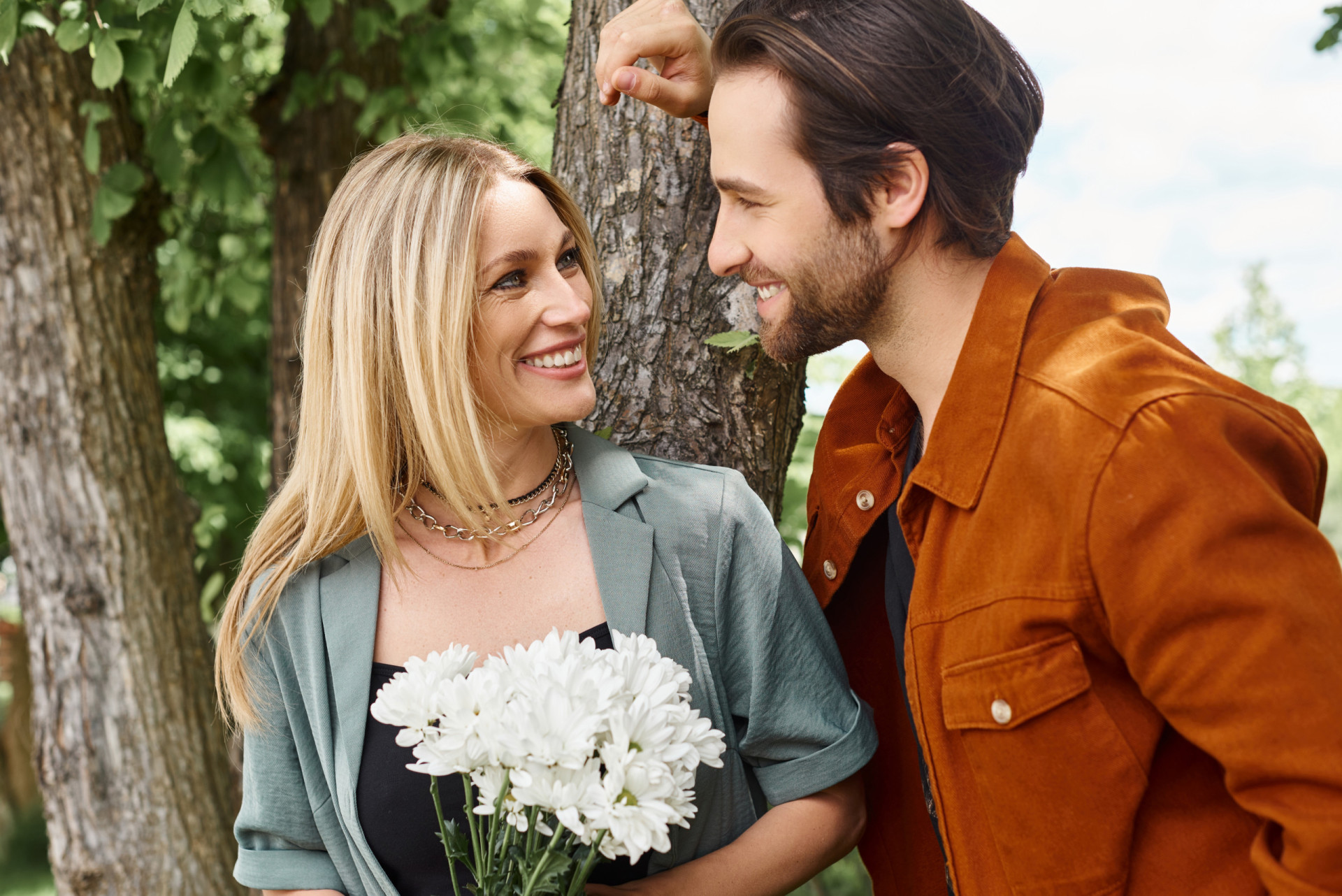 Women can sniff out single men, and other facts about smell