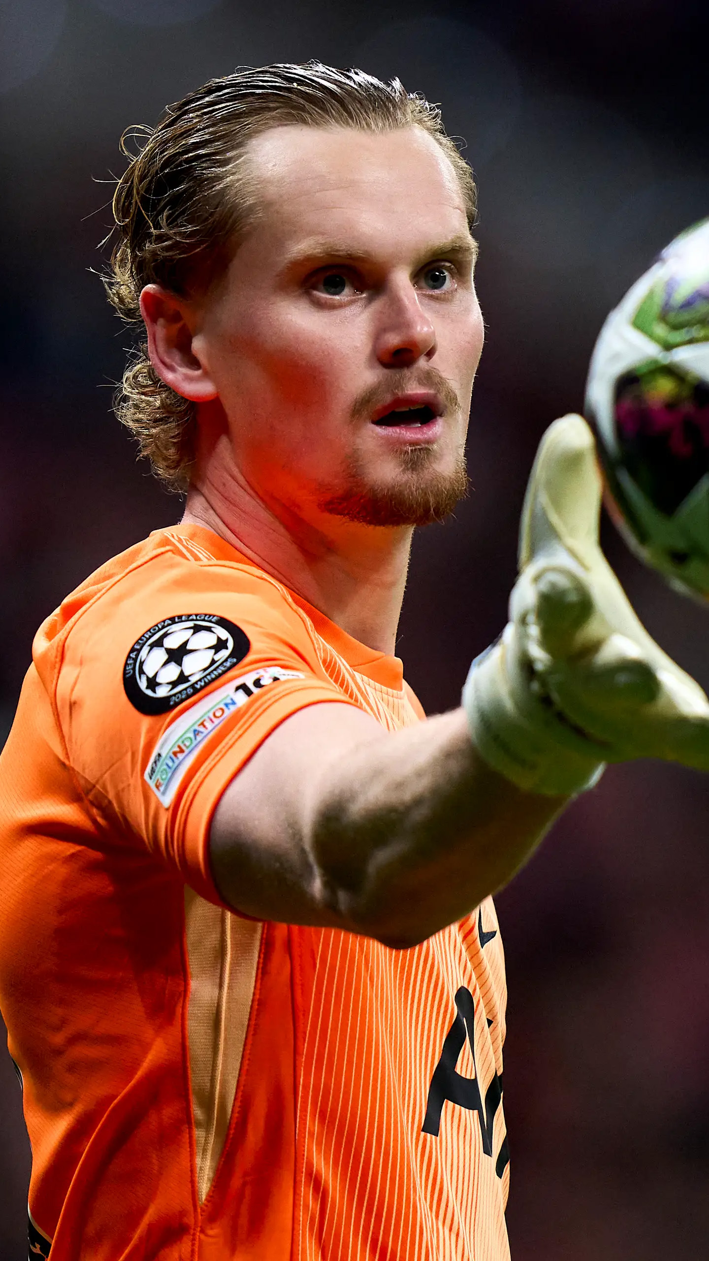 Kinsky subbed off after 17 minutes in nightmare UCL game