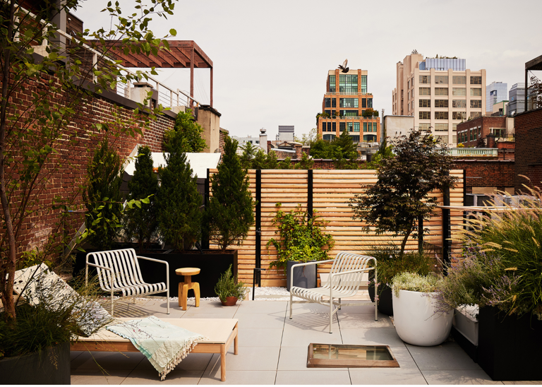 These 3 expert-approved patio layout tricks will maximize your small space