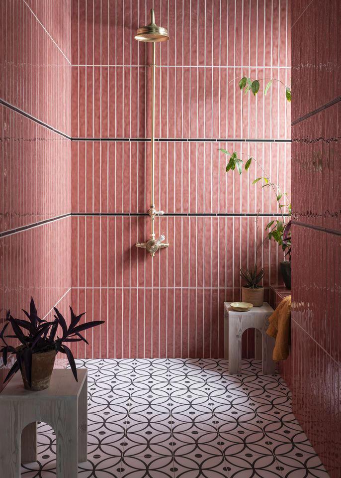 17 luxurious walk-in shower ideas that turn your bathroom into a spa