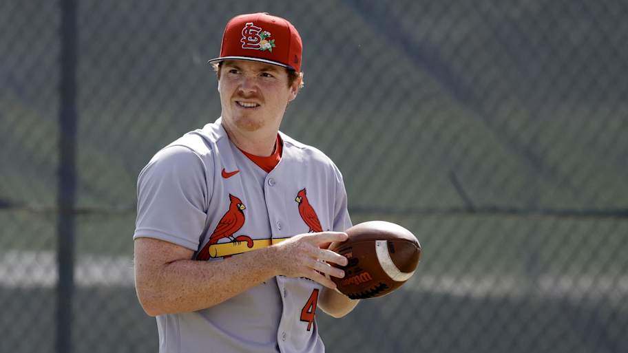 Cardinals 26-year-old reportedly on outside of rotation race