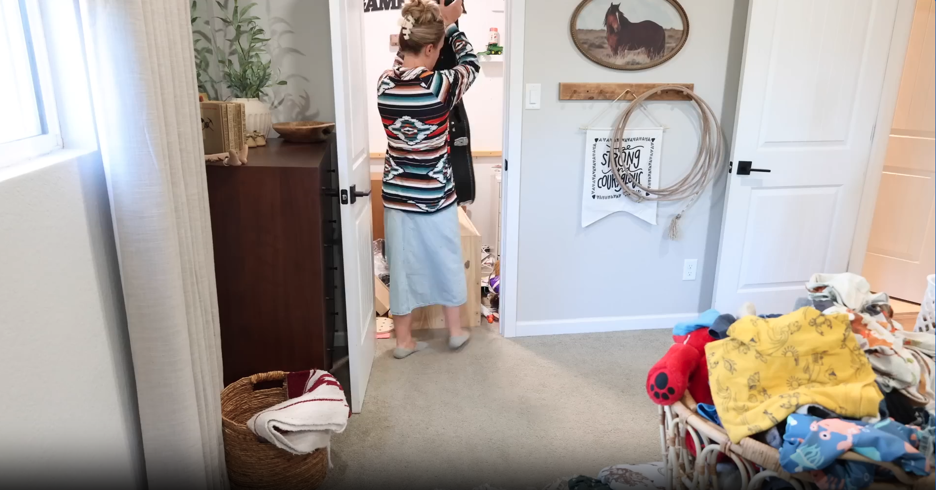 Clean & organize with me | Decluttering and organizing motivation