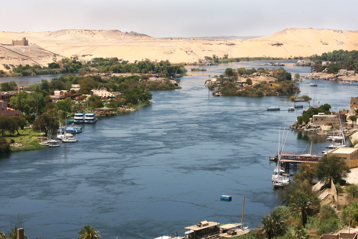 Longest rivers and their surprising lengths