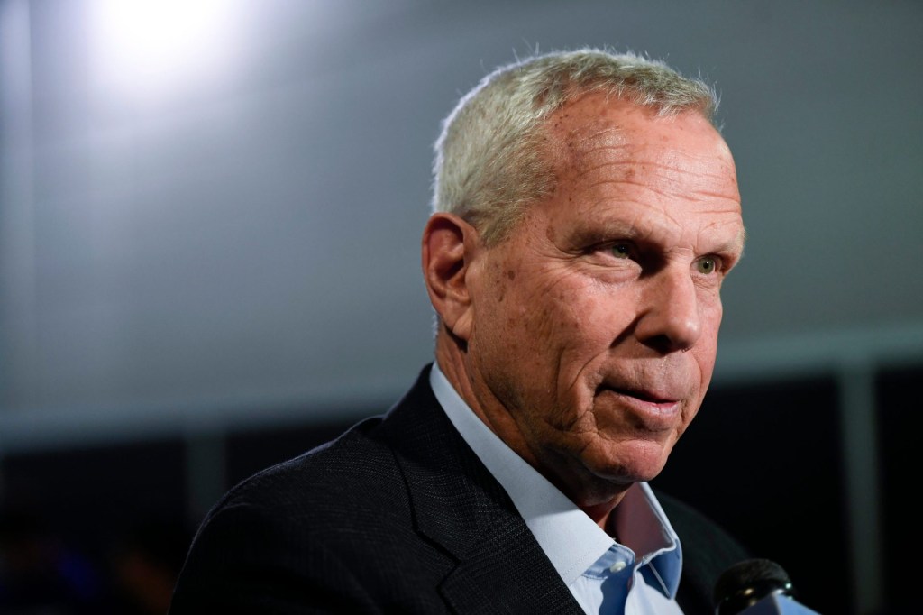 Steve Tisch passing Giants stake to children but will still chair board