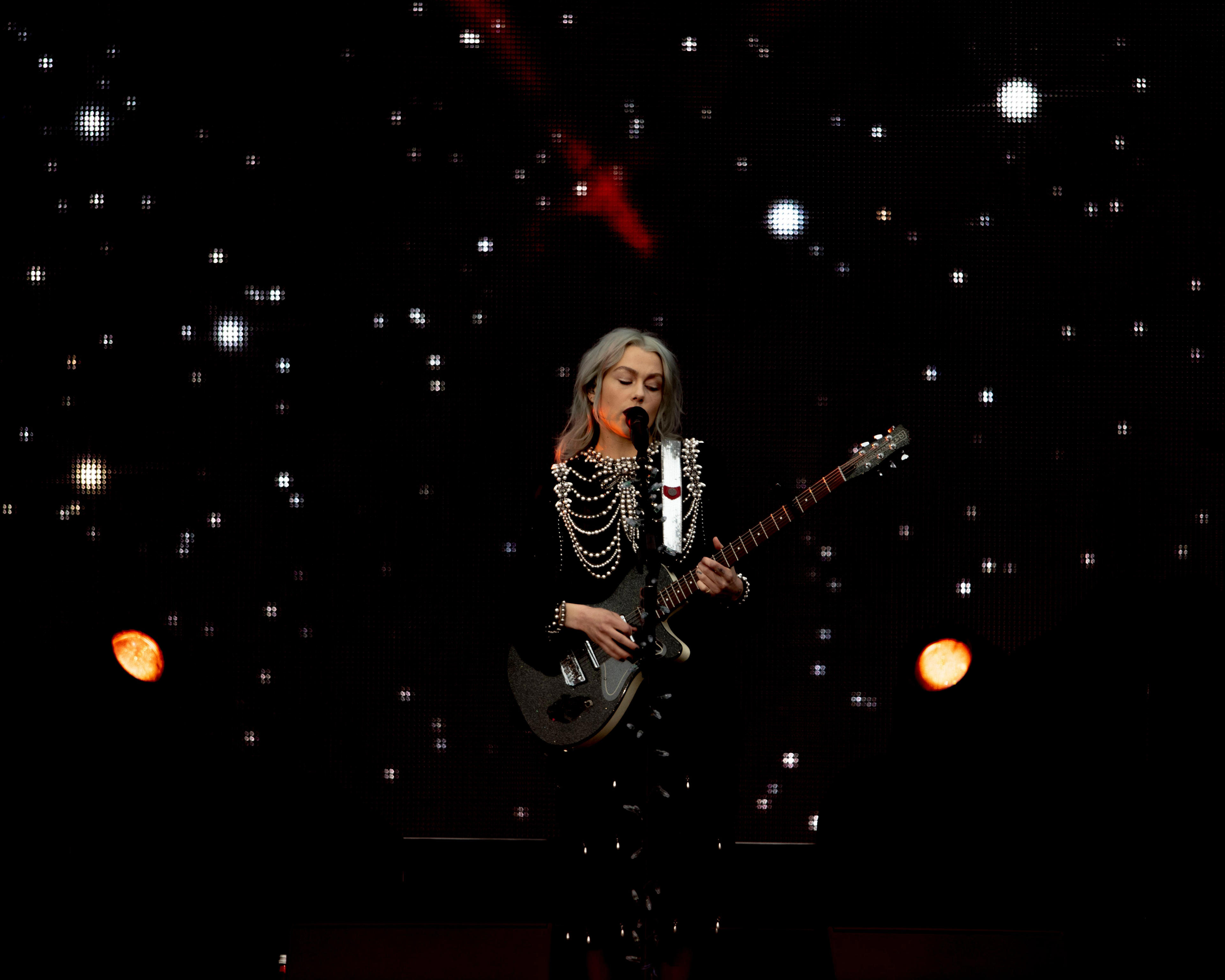 See fans line up for pop-up Phoebe Bridgers show in Bloomington