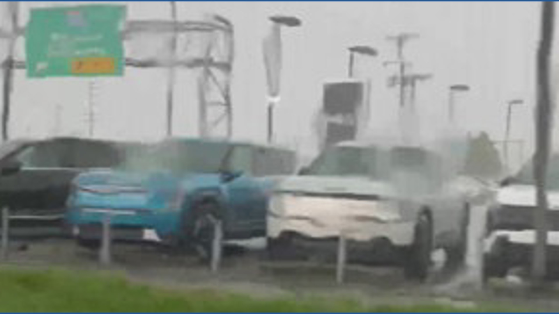 Heavy rain rolls through St. Matthews