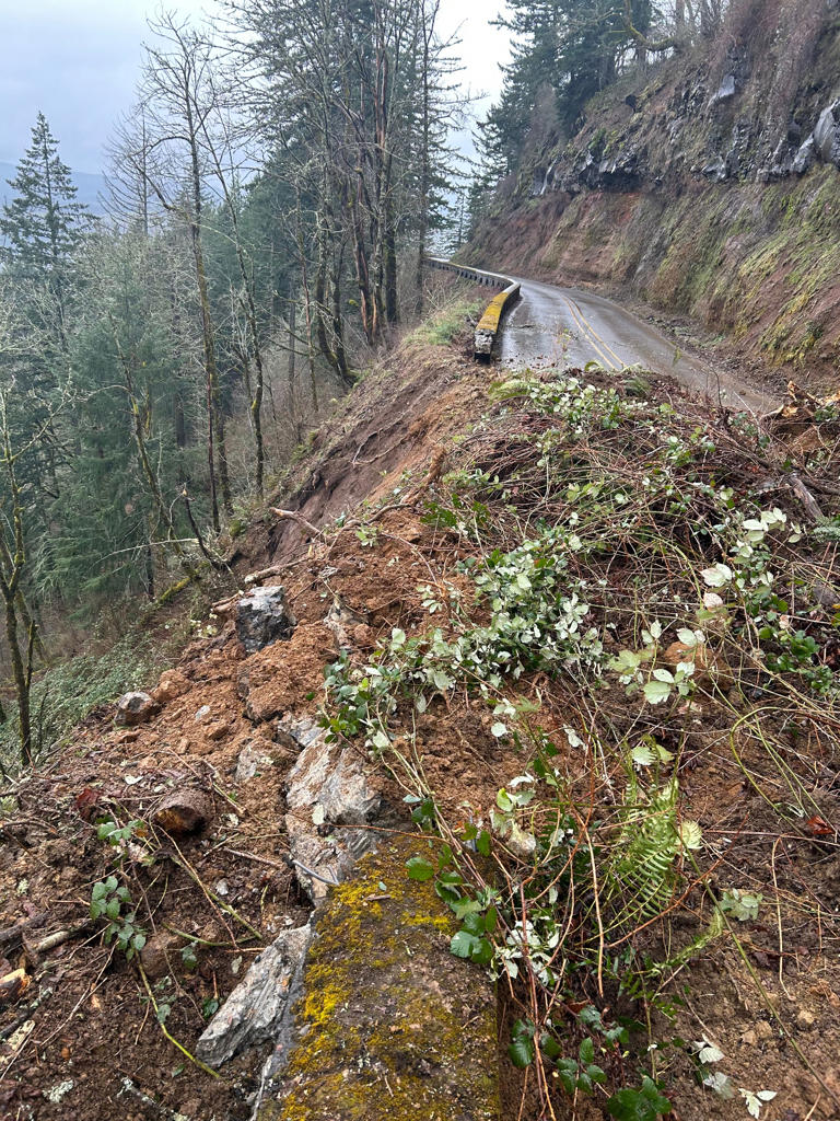 Historic Columbia River Hwy to remain closed following landslide