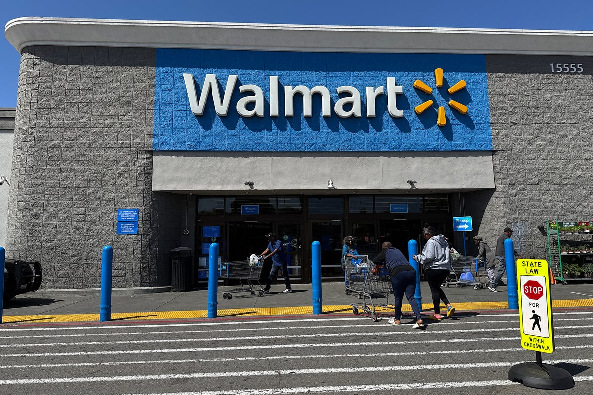 Head priest accused of stealing $1,000 worth of items from Walmart