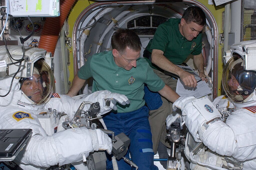 After 178 days in space, NASA astronaut says humanity is “living a lie”