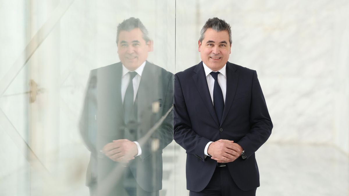 Josep María Recasens, el 'smooth operator' que liderará el avispero de ...
