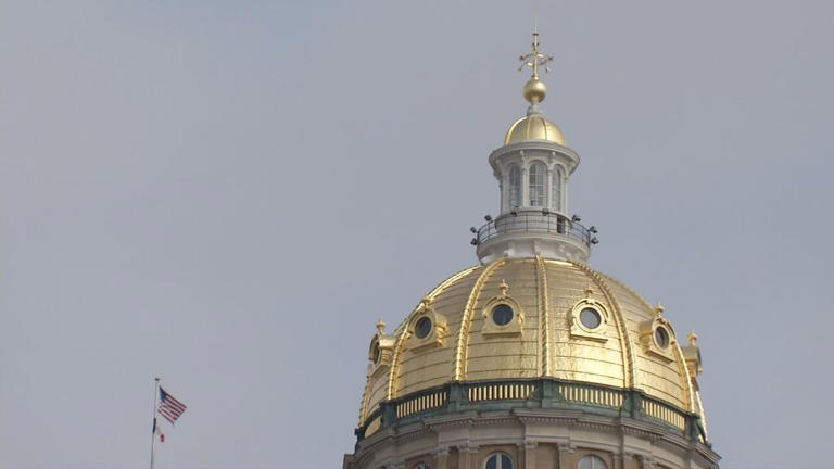 Bill to increase US history, civics requirements passes Iowa House