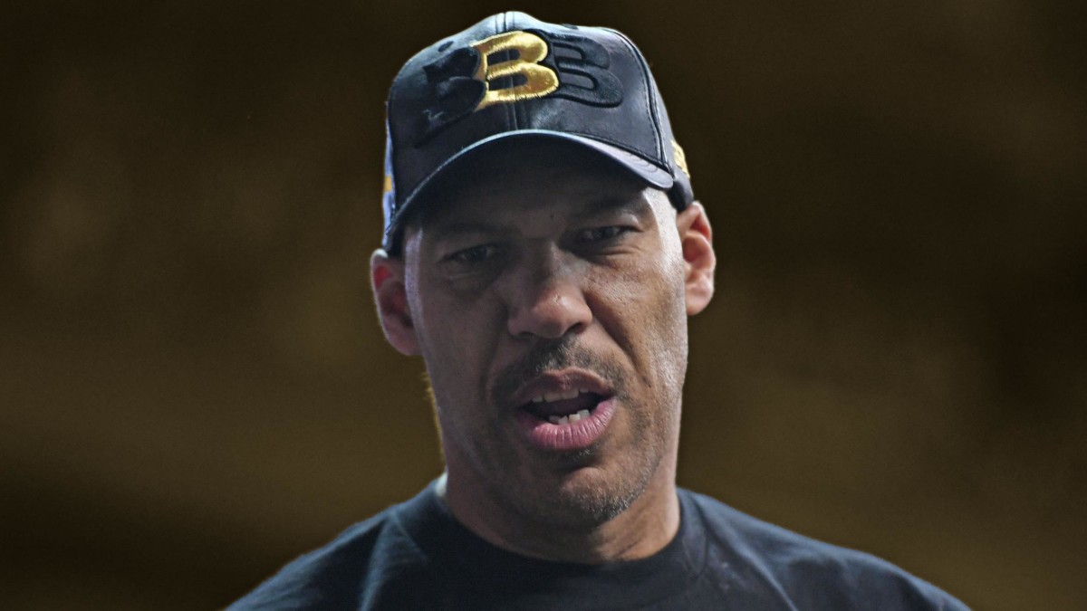 LaVar Ball dares the Charlotte Hornets to acquire all three Ball ...