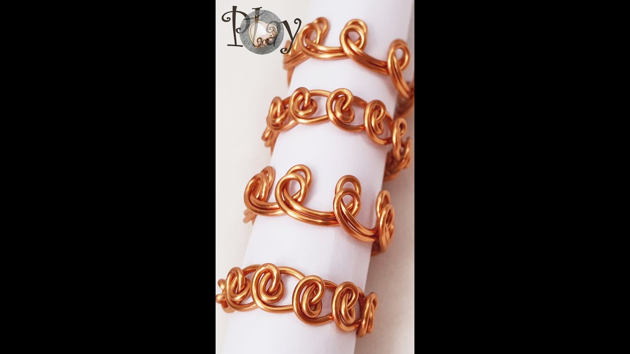 Twisted rings | Same direction | Opposite direction | Crown ...