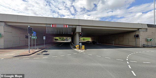 One teen dead and two others fighting for life after horror crash in ...