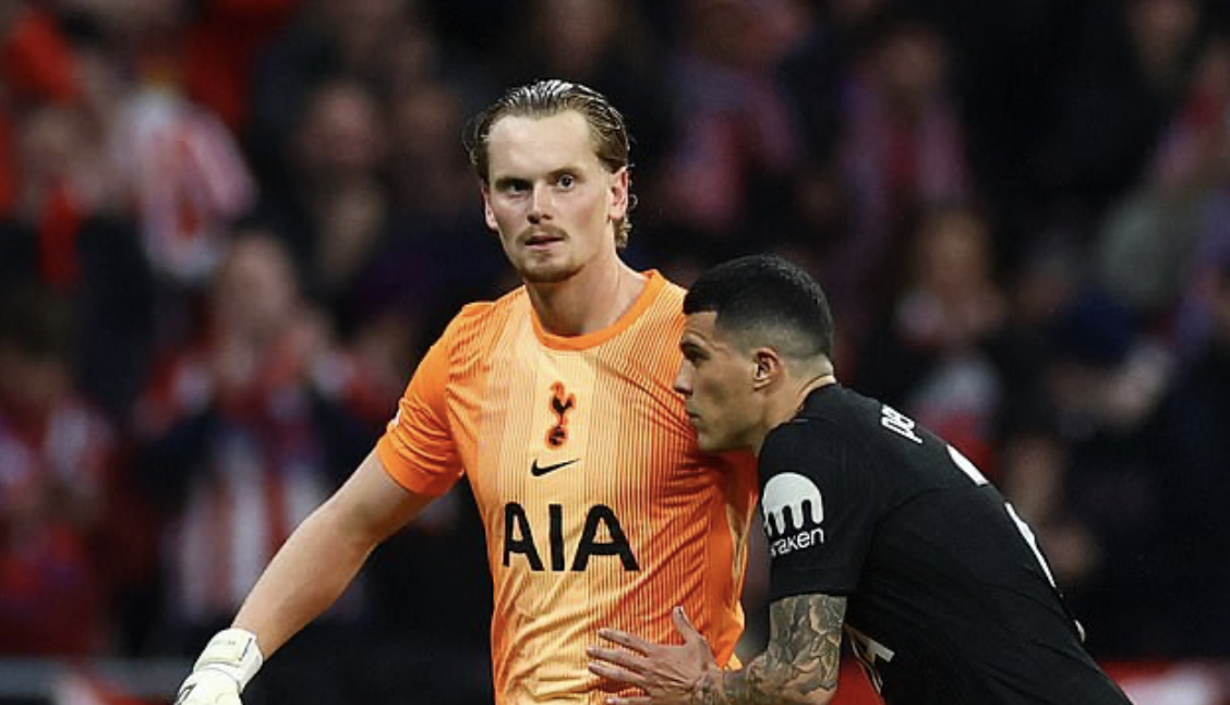 Goalkeepers rally behind Kinsky after early substitution in Tottenham’s ...