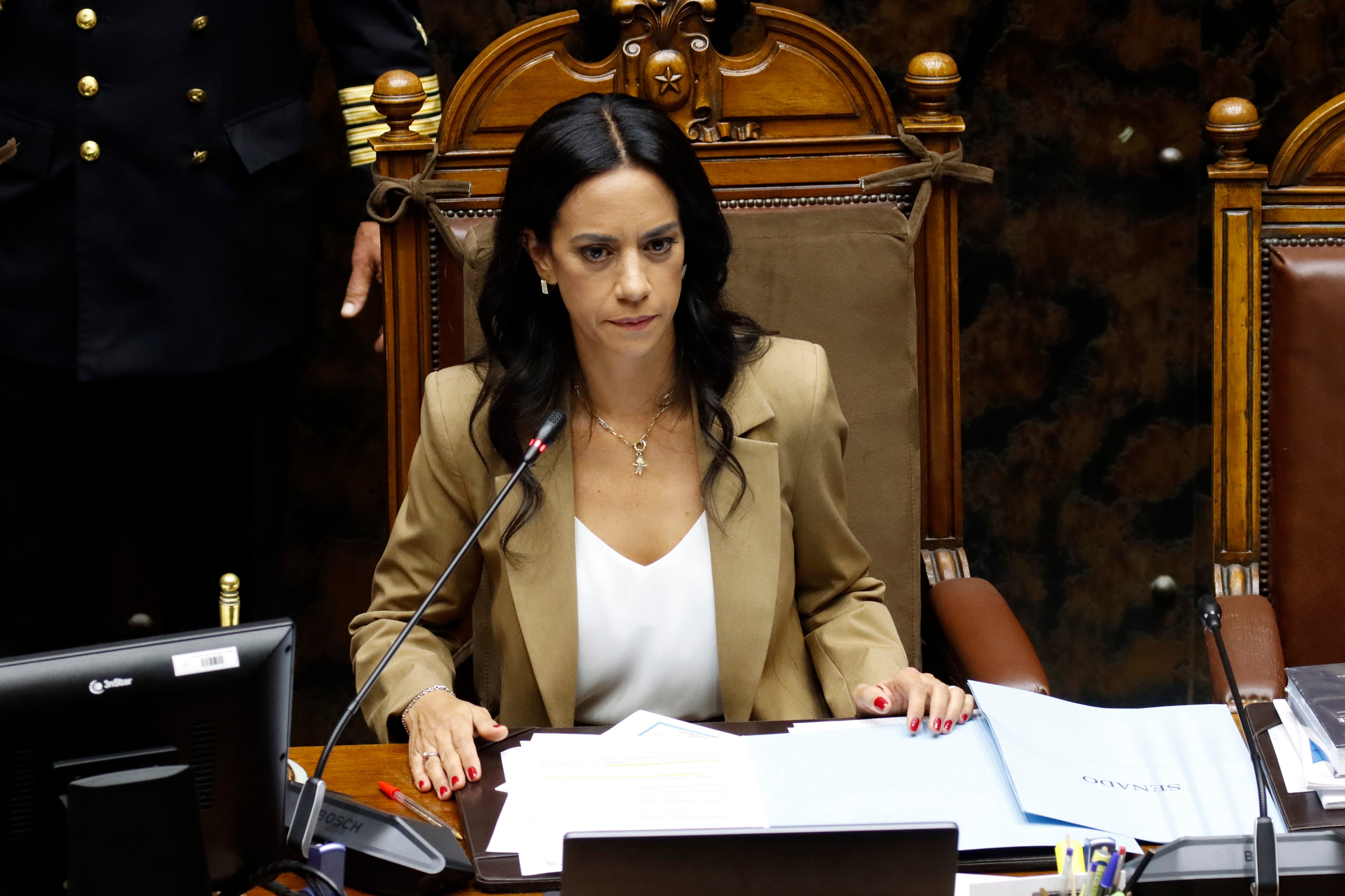 Presidenta del Senado, Paulina Núñez, califica como “un error político ...