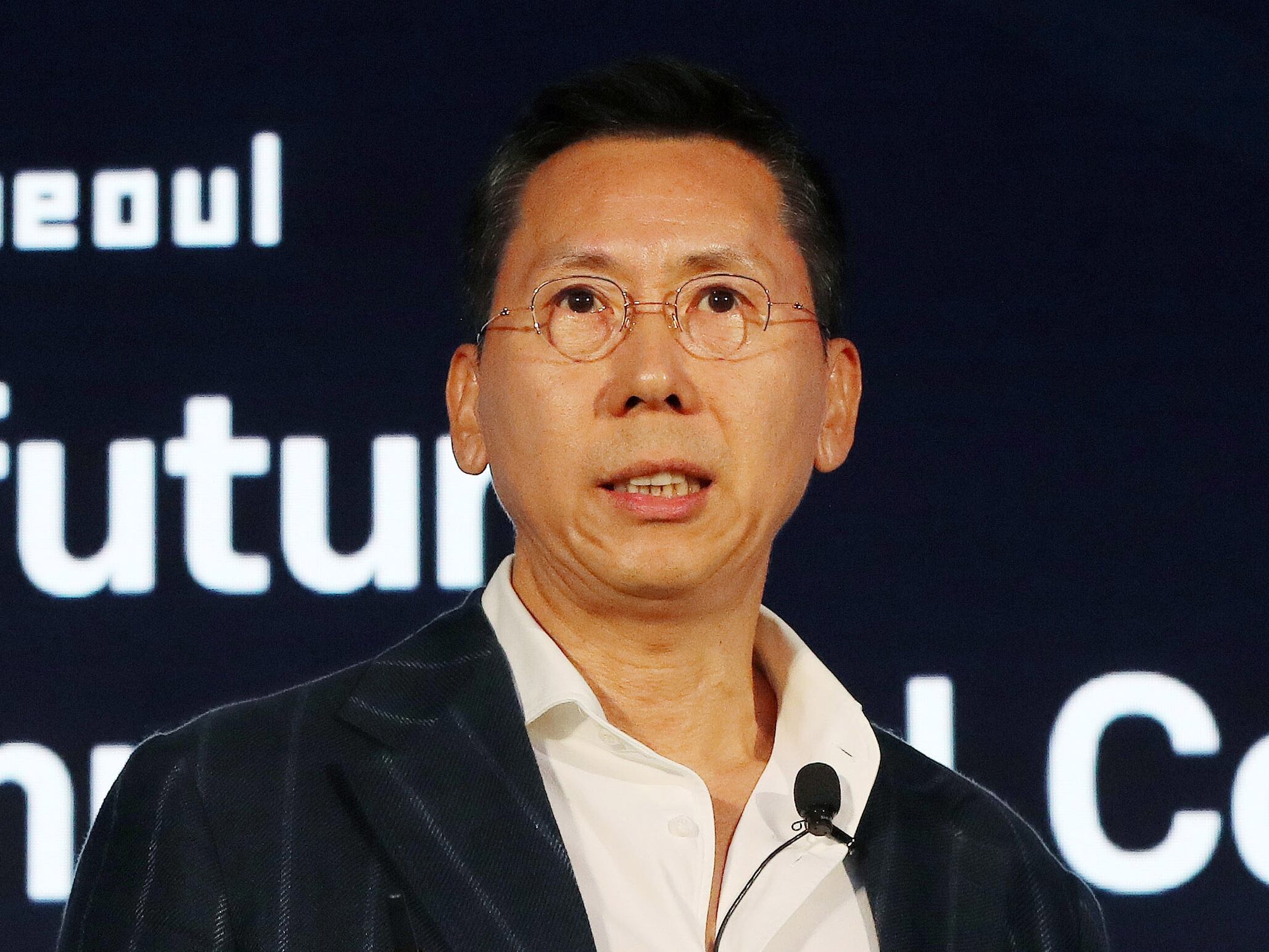Samsung's Lee Won-jin outearns CEOs with 7.3 billion won salary