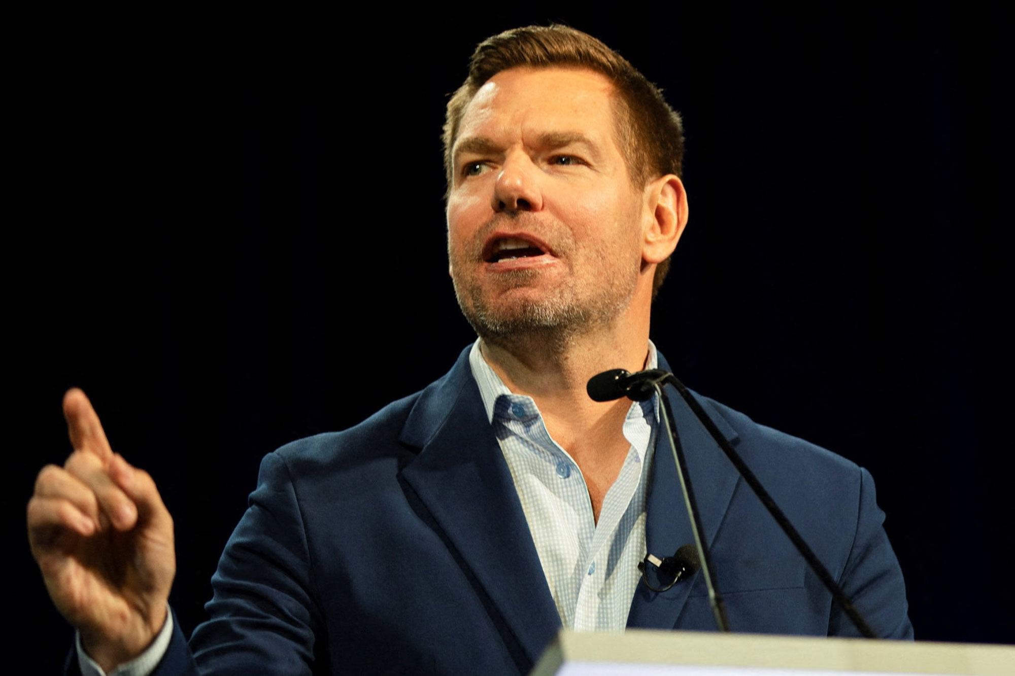 CA gov. candidate Eric Swalwell rents a room in a family of three’s ...